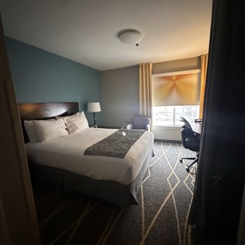 BELLTOWN INN - Updated September 2025 - 256 Photos & 501 Reviews - 2301 ...