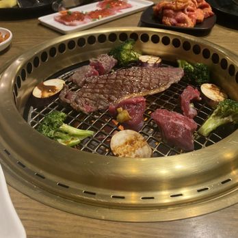 MOSU - Updated March 2025 - 260 Photos & 137 Reviews - 111 Wolf Rd ...