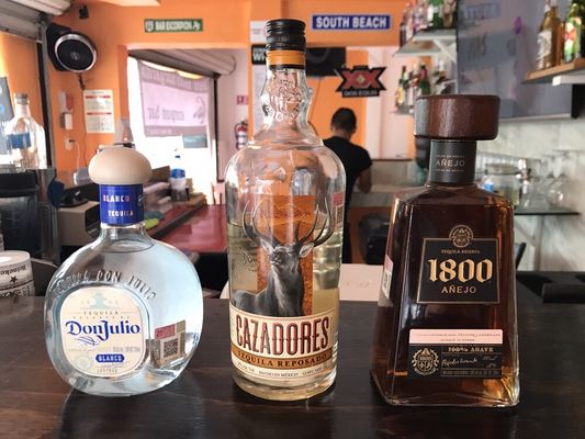 SCORPION BAR - Updated May 2024 - 23 Photos - Av. Juárez 5, Isla ...