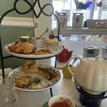 WISTERIA TEA ROOM & CAFE - Updated December 2024 - 366 Photos & 275 ...