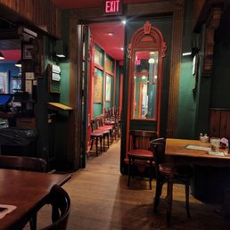 DUBLINER RESTAURANT & PUB - Updated December 2025 - 680 Photos & 913 ...