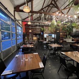 AKADI PDX - Updated January 2026 - 658 Photos & 414 Reviews - 1001 SE ...