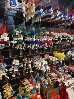 THE CHRISTMAS SHOP - Updated May 2024 - 229 Photos & 34 Reviews - 621 ...