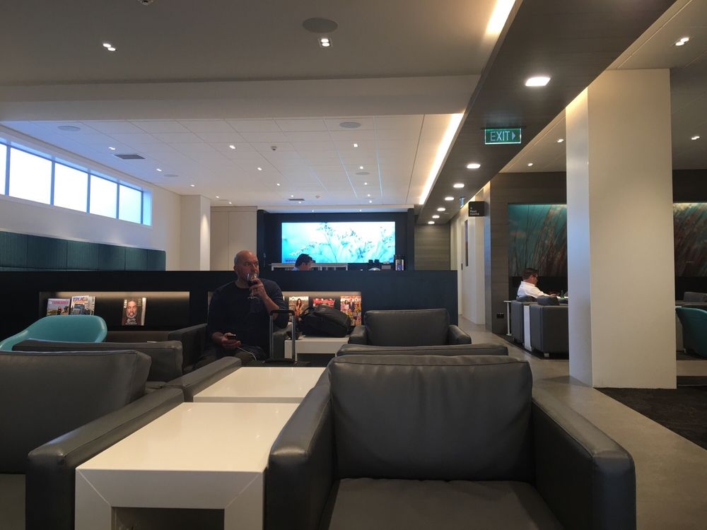 AIR NEW ZEALAND KORU LOUNGE - Updated July 2024 - Airport Dr ...
