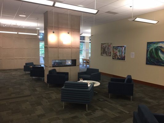 ELMHURST PUBLIC LIBRARY - 69 Photos & 81 Reviews - 125 S Prospect Ave ...