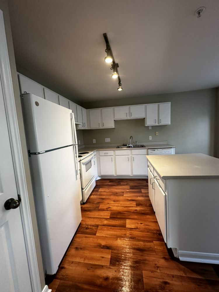 LOREN’A CLEANING SERVICES - Updated August 2024 - Request a Quote ...