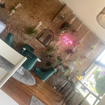 PHALCHA - Updated July 2024 - 124 Photos & 34 Reviews - 1001 Mary St ...