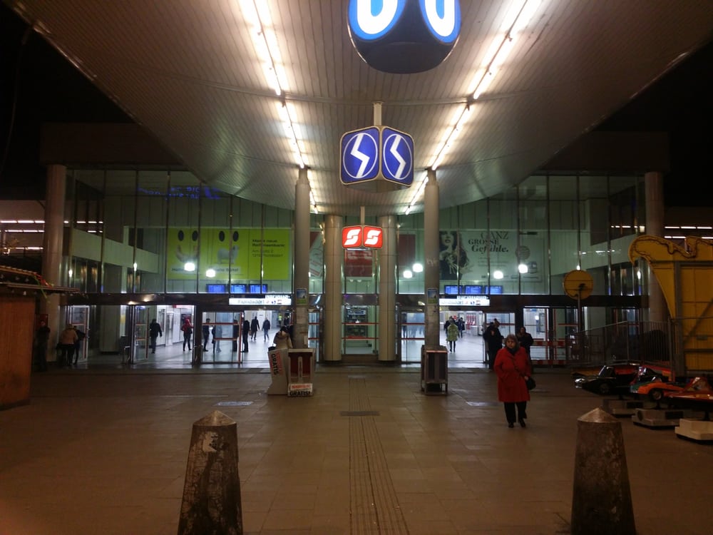 BAHNHOF FLORIDSDORF - Bahnhof Floridsdorf 1500/1, Wien, Austria - Train ...