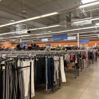 GOODWILL STORE & DONATION CENTER - Updated November 2025 - 20 Photos ...