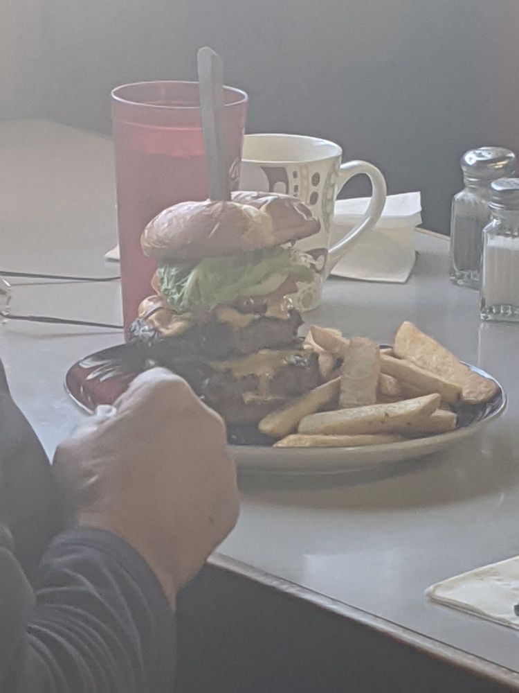 SILVER LAKE CAFE & BAR - 223 Photos & 23 Reviews - 65320 Hwy 31, Silver ...