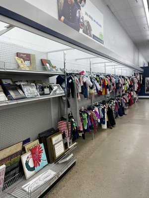 GOODWILL RETAIL STORE OF MIDDLE TENNESSEE - Updated October 2025 - 34 ...