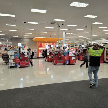TARGET - Updated December 2025 - 200 Photos & 303 Reviews - 100 14th St ...