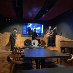 THE GYPSY POET - Updated October 2025 - 335 Photos & 210 Reviews - 1050 ...