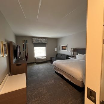 HAMPTON INN & SUITES SANTA MARIA - Updated July 2025 - 189 Photos & 53 ...