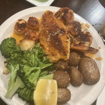 BAYHOUSE WATERFRONT BAR AND GRILLE - Updated May 2025 - 470 Photos ...