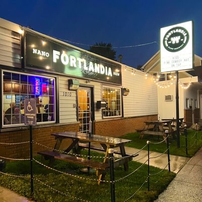 FORTLANDIA BREWING COMPANY - Updated October 2025 - 21 Photos & 14 ...