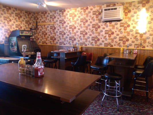 HIDDEN BRIDGE PUB - Updated June 2024 - 20 Reviews - 2049 County Rd S ...