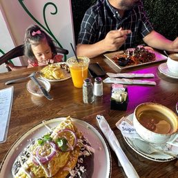 MADRES BRUNCH - Updated July 2025 - 1071 Photos & 347 Reviews - 1805 ...