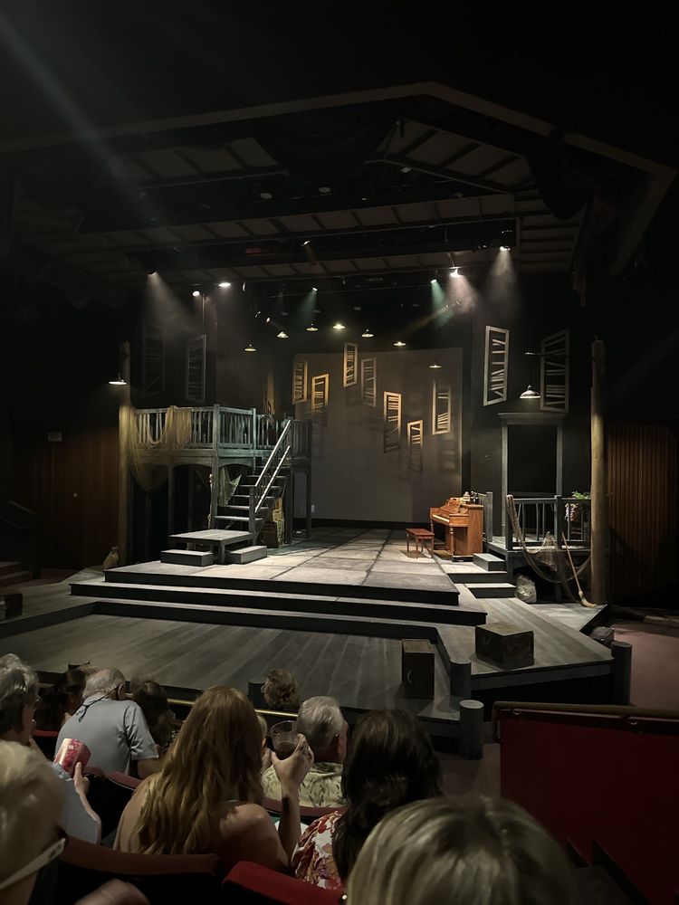 MTH THEATER AT CROWN CENTER - Updated June 2024 - 29 Photos & 19 ...