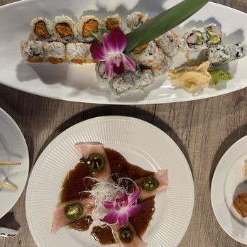 HASU SUSHI & GRILL - 464 Photos & 384 Reviews - 250 Steele St, Denver ...