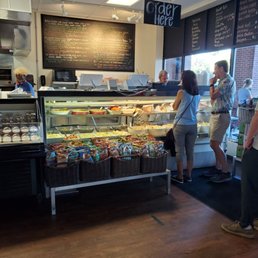 MOZZO DELI - Updated September 2025 - 222 Photos & 327 Reviews - 730 ...