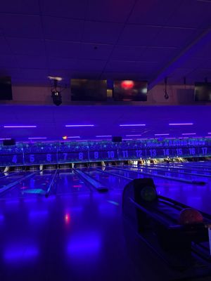 ACTION LANES BOWLING CENTER - 229 Photos & 234 Reviews - Bowling ...