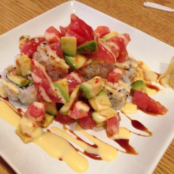 FLYING ROLL - Updated December 2025 - 607 Photos & 371 Reviews - 3312 ...