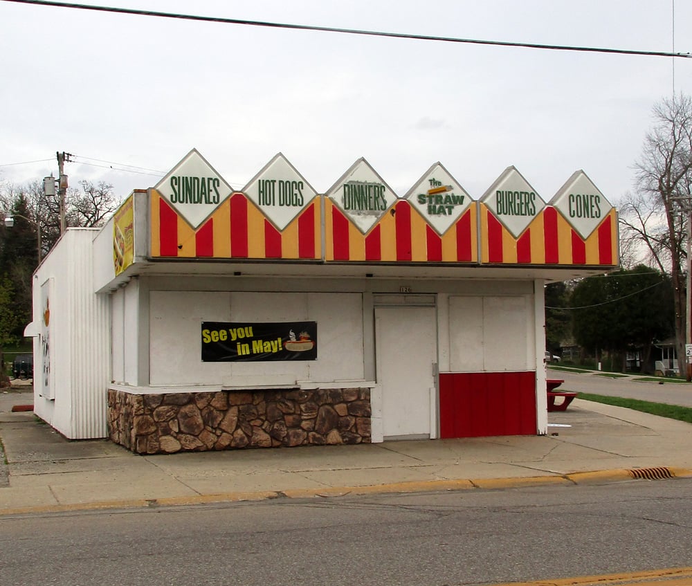 TOM’S STRAW HAT - Updated December 2025 - 12 Photos - 126 S Lake Ave ...