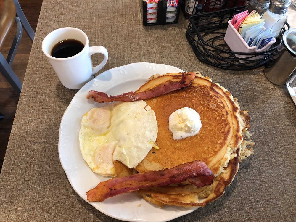 JT COUNTRY KITCHEN - 528 Photos & 574 Reviews - 61768 29 Palms Hwy ...