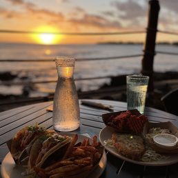 ON THE ROCKS - 1737 Photos & 1645 Reviews - 75-5824 Kahakai Rd, Kailua ...