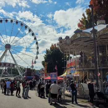 THE BIG E - Updated September 2025 - 1518 Photos & 322 Reviews - 1305 ...