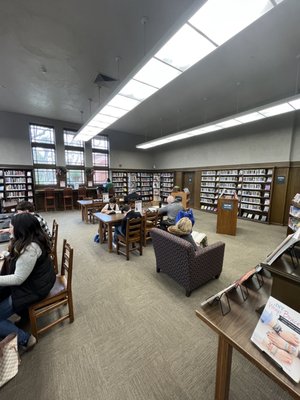 SACRAMENTO PUBLIC LIBRARY - MCKINLEY - Updated April 2025 - 35 Photos ...