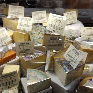 FAIRFIELD CHEESE COMPANY - 20 Photos & 25 Reviews - 2090 Post Rd ...