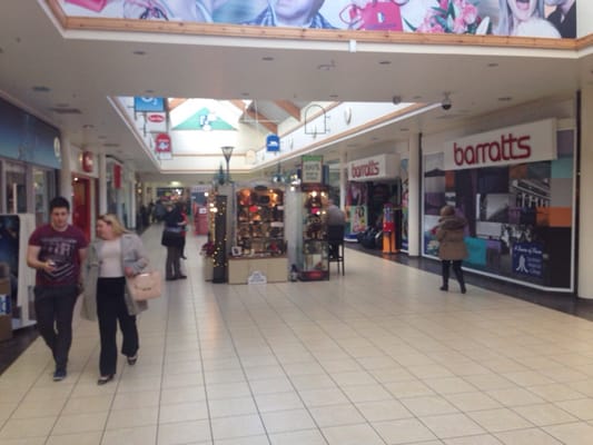 BUTTERCRANE SHOPPING CENTRE - Updated January 2025 - 34 Buttercrane ...