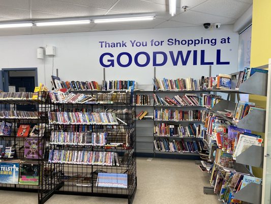 GOODWILL - Updated December 2025 - 10 Reviews - 721 Hanover Pike ...