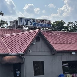 HUNT’S SEAFOOD RESTAURANT & OYSTER BAR - Updated December 2025 - 132 ...