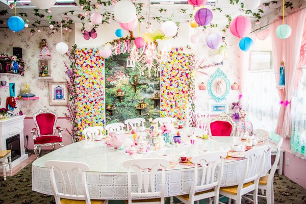 OLIVIA’S DOLLHOUSE TEA ROOM - 121 Photos & 34 Reviews - Tea Rooms ...
