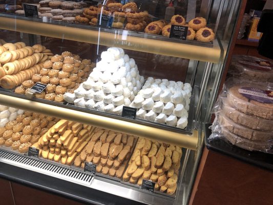 CHRISTOPHER’S CAKE SHOP - 14 Photos - Bakeries - 409 Bourke St, Surry ...