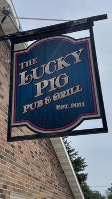 THE LUCKY PIG PUB & GRILL - Updated August 2025 - 31 Photos & 39 ...