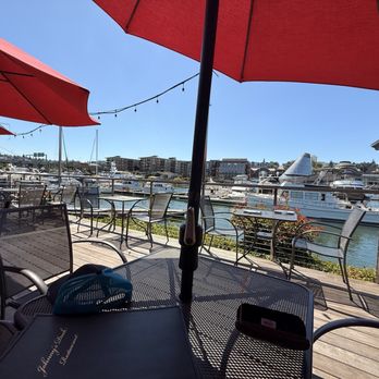 JOHNNY’S DOCK - Updated October 2025 - 17 Photos & 19 Reviews - 1900 E ...