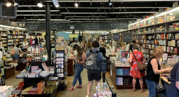 BROOKLINE BOOKSMITH - 106 Photos & 467 Reviews - 279 Harvard St ...