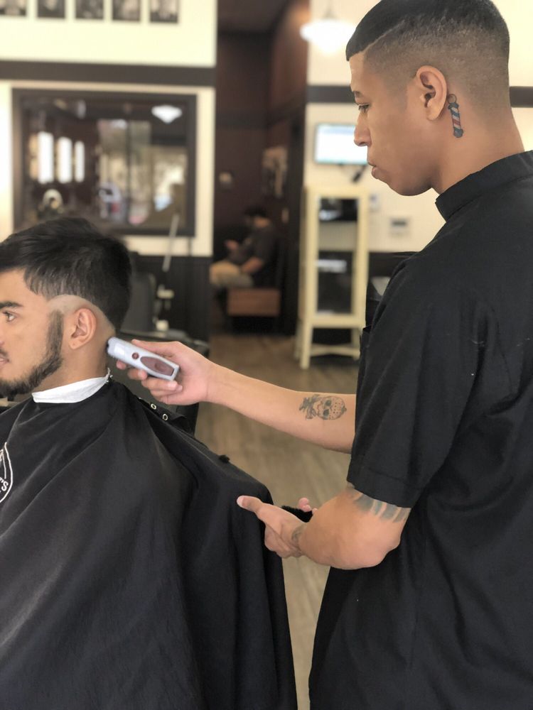 FINLEY’S BARBER SHOP - Updated May 2026 - 28 Photos & 84 Reviews - 4815 ...