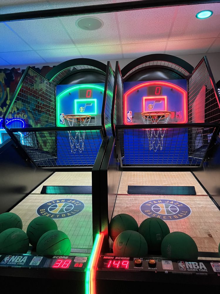 QUARTERS ARCADE BAR Salt Lake City, UT - Updated November 2024 - 43 ...