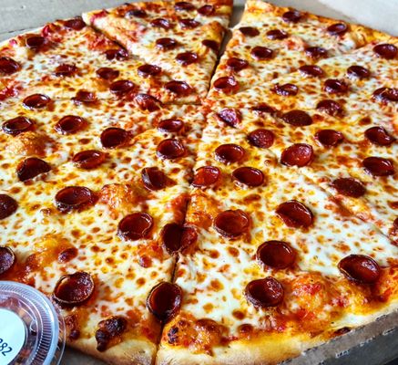 WEGMAN’S MARKET CAFE - Updated December 2025 - 5275 Sheridan Dr ...