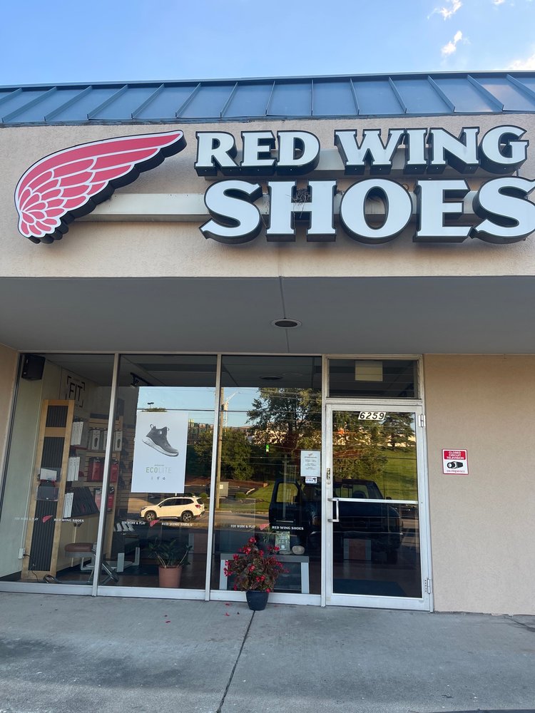 RED WING SHOES - Updated May 2024 - 6259 Glenway Ave, Cincinnati, Ohio ...