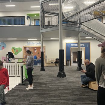 DISCOVERY LAB - Updated December 2025 - 83 Photos & 24 Reviews - 3123 ...