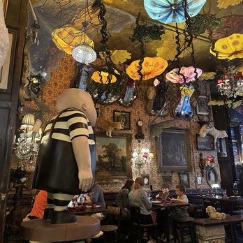 OSCAR WILDE - Updated July 2024 - 2779 Photos & 1381 Reviews - 45 W ...