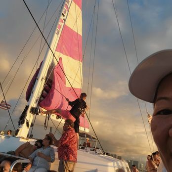 PINK SAILS WAIKIKI - 672 Photos & 462 Reviews - 1 Holomoana St ...