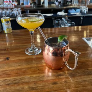 POMO PIZZERIA - BILTMORE - 208 Photos & 123 Reviews - 2502 E Camelback ...