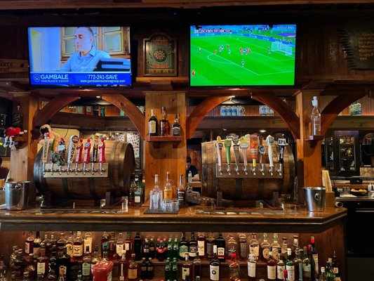 ROXY’S PUB - Updated December 2025 - 125 Photos & 171 Reviews - 309 ...